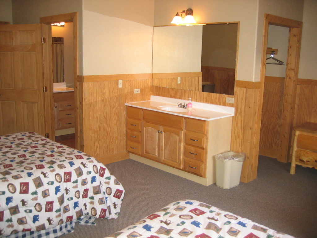Quaker Ridge Camp | Summer Camp Lodging | Woodland Park CO